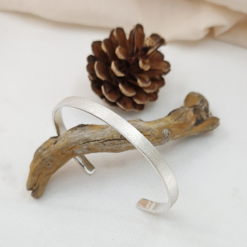 Frosted Cuff | Mooi Jewellery