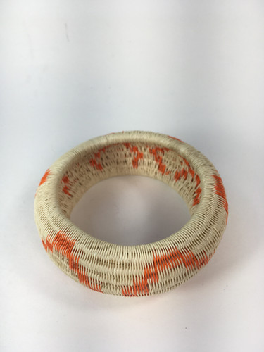 Wounaan Black Palm Bracelet (white/orange) | EARTHBOUND