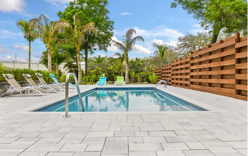 Available Units| Escape Tampa Bay Village