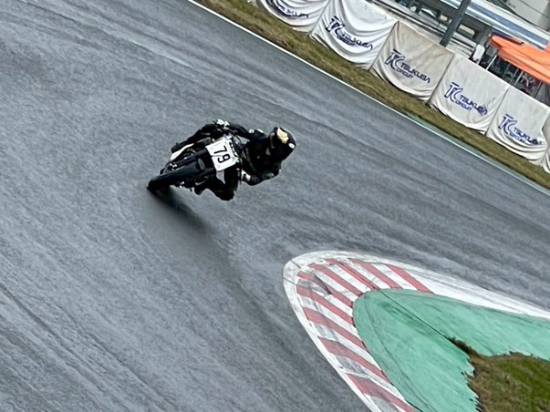 SURE SHOT’s Custom Race Machine Shines at Tsukuba Circuit