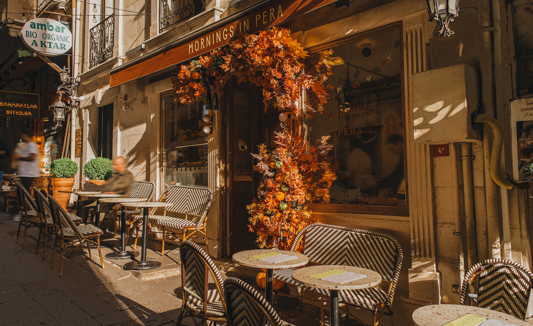Home | Mornings in Pera