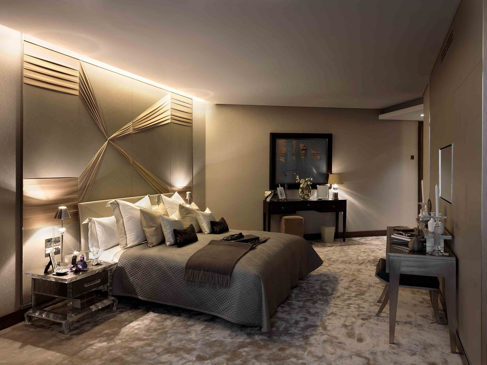 15 Feature Wall Ideas For A Luxury Bedroom Design