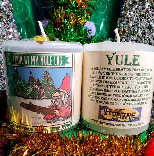 Look at My Yule Log ! | Thecroneandthewisecahttps://static.wixstatic ...