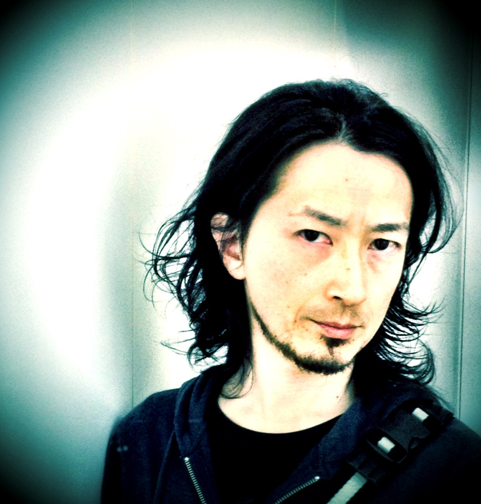 Eisuke oooka . 大岡英介