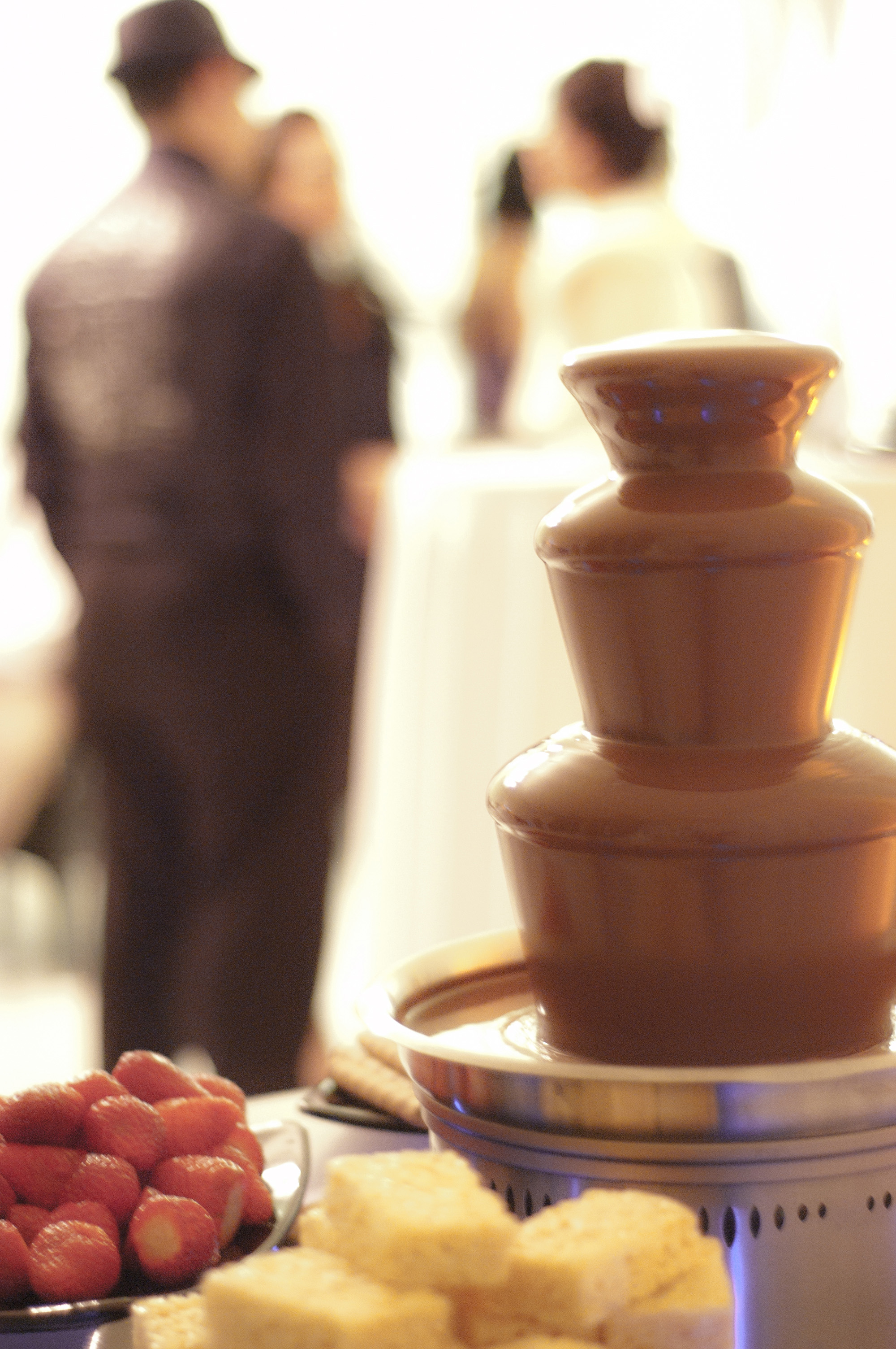Black & White Chocolate Fountain | Candy Buffet