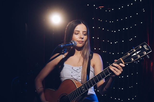 Singer Songwriter | Chelsea Berman