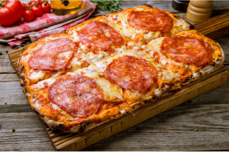 Romana or Napoletana? The eternal dilemma of every PIZZA LOVER!