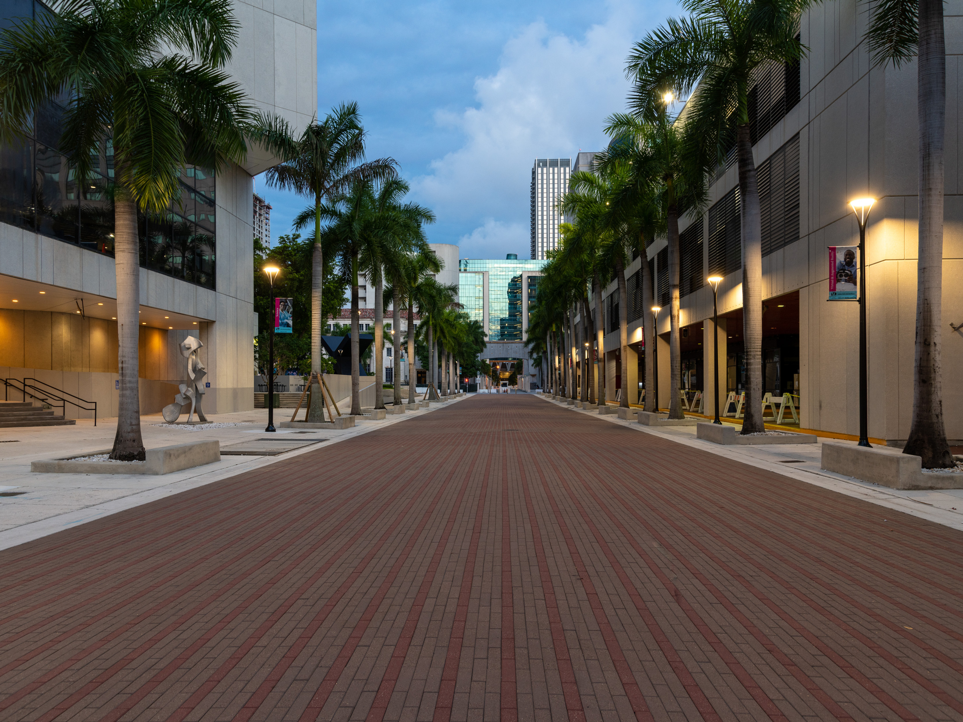 Miami Dade College Wolfson Campus Exterior Lighting