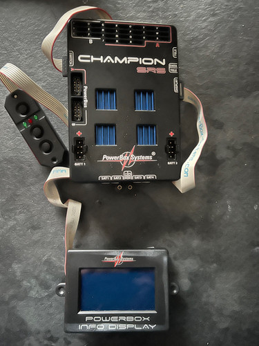 Powerbox Champion SRS avec powerbus, bluecom, magicswitch | TeamAcroFlight
