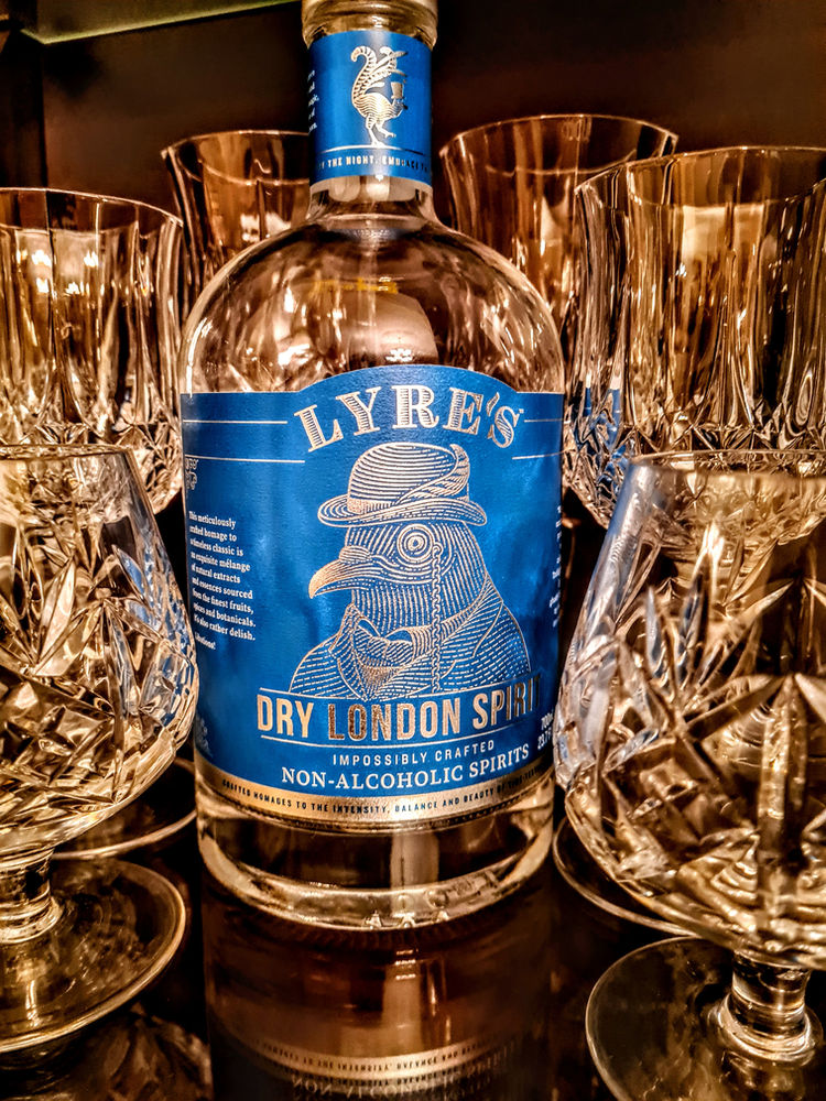 Review: Lyre's Dry London Spirit | Chatting Food Magazine
