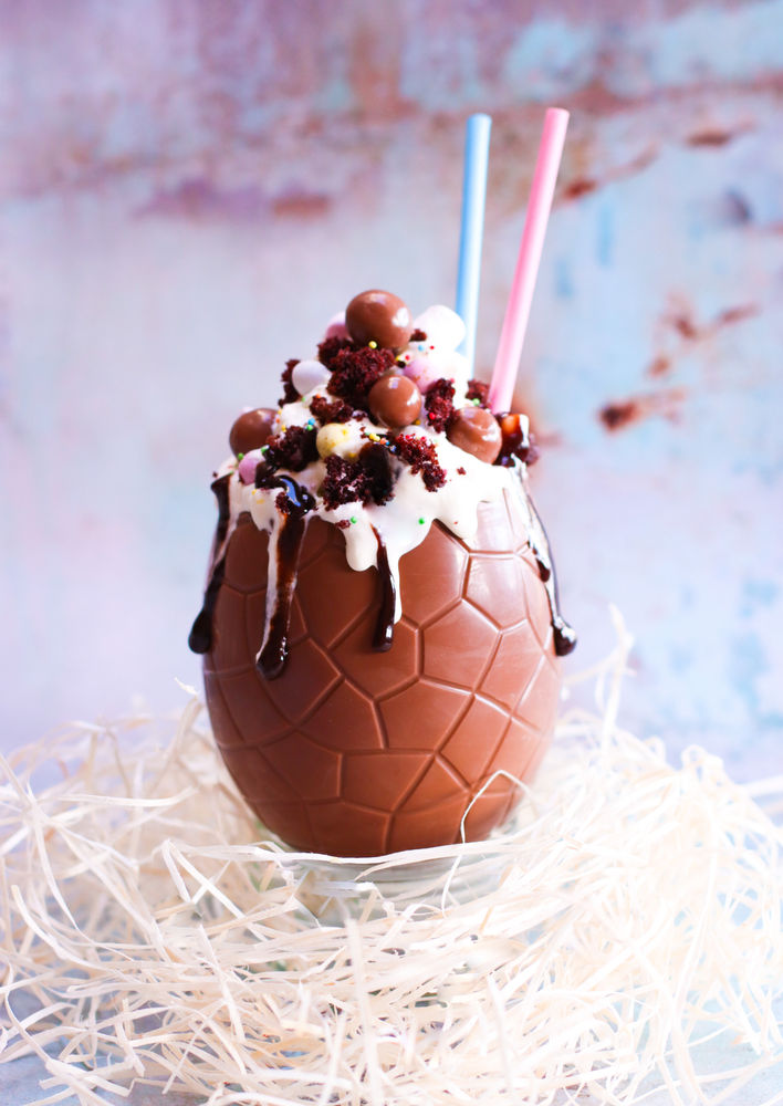 Recipe: Boozy Easter Egg Cocktail | Chatting Food Magazine