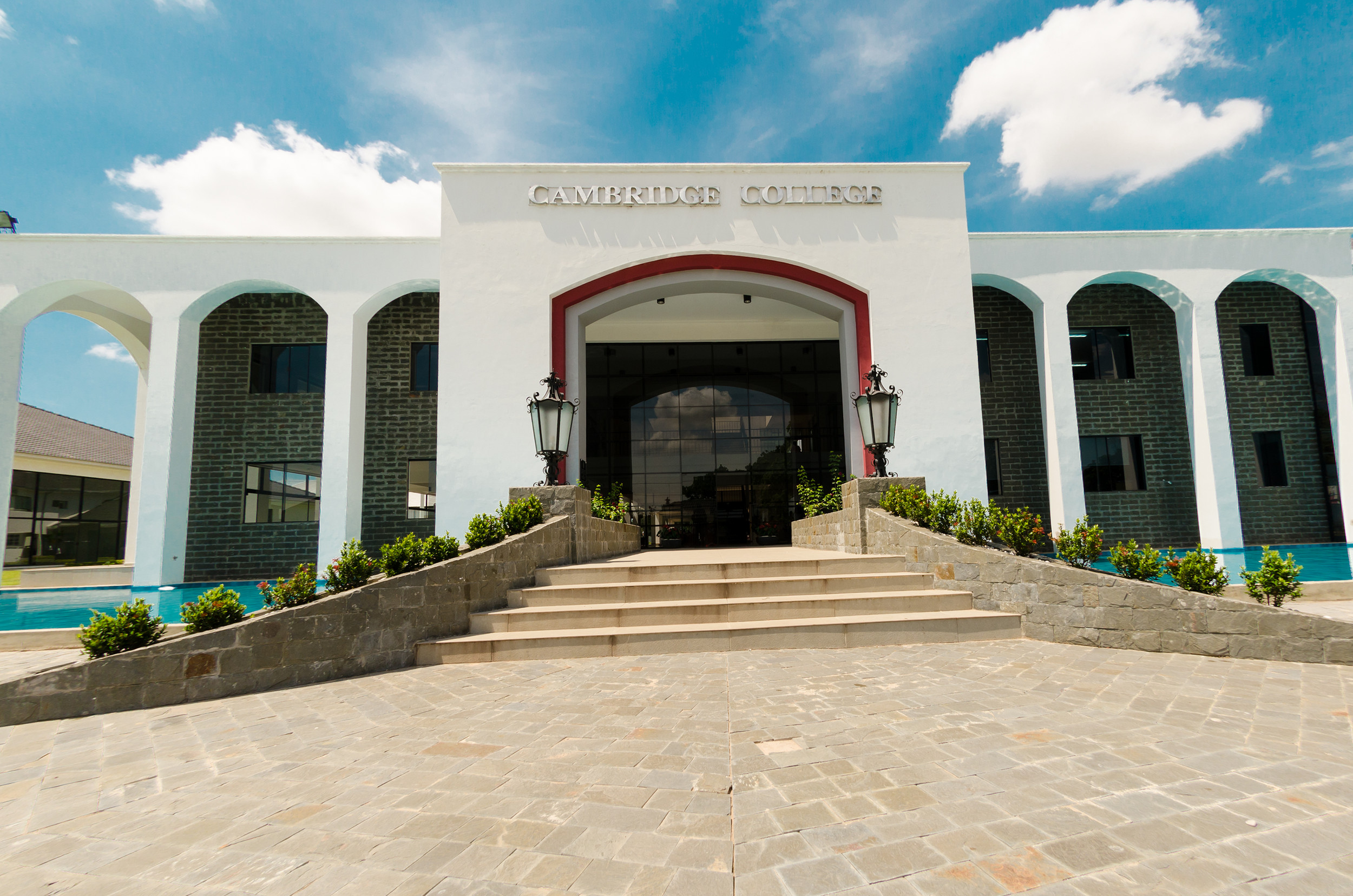 Cambridge International School | Cambridge College | Bolivia