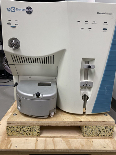 Thermo Finnigan TSQ Quantum Ultra Accurate Mass - Mass Spectrometer ...