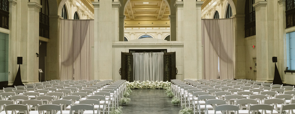 Classic State Savings Bank Wedding in Downtown Detroit | Planning ...