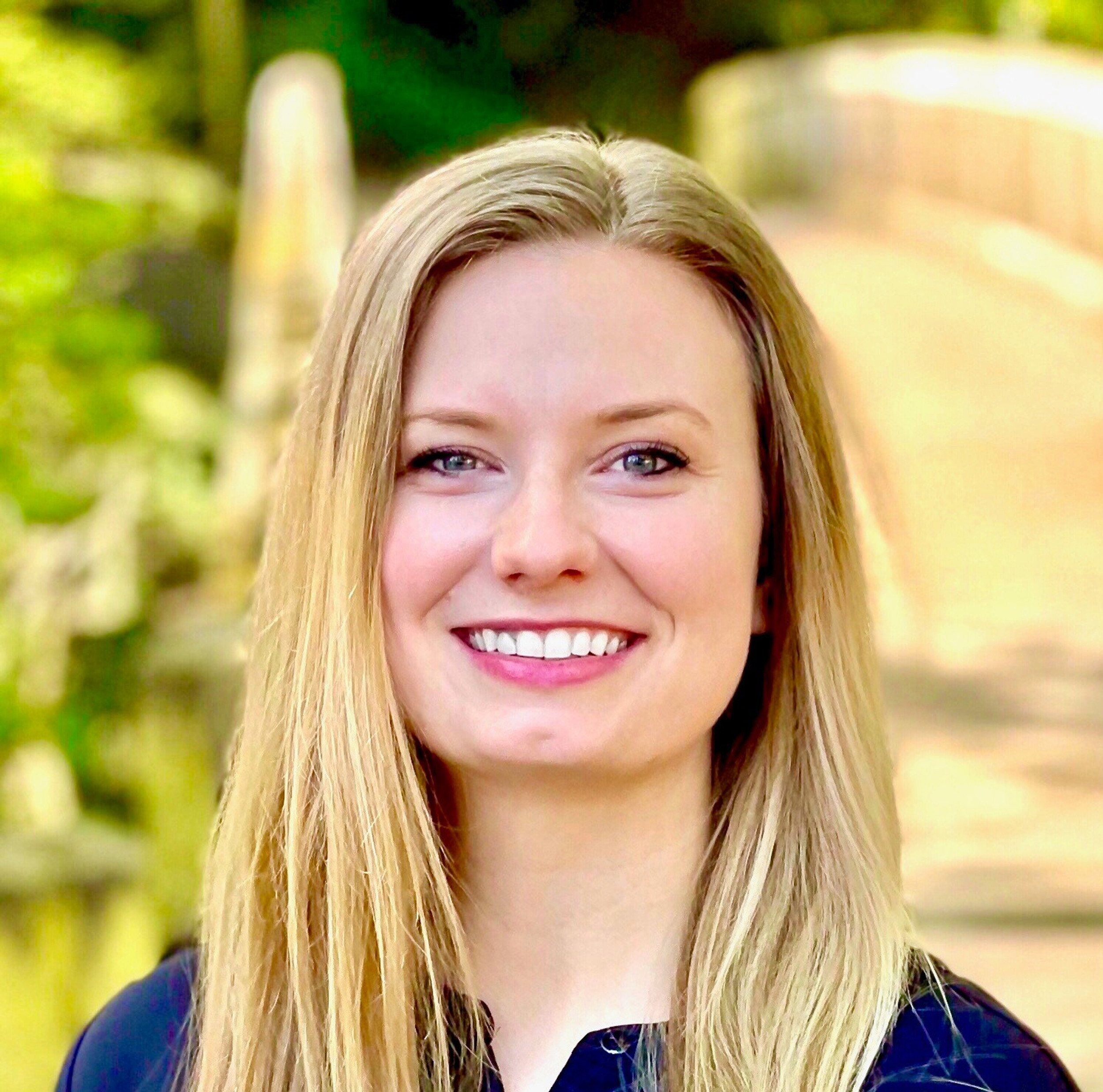 Contact | Portland Hiking Therapy, Aimee Frazier