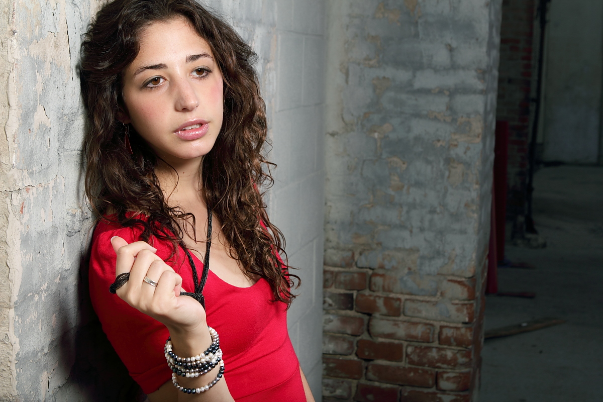 Emily Lawrence | Award Winning Actor, Writer & Narrator of 375+ Audiobooks