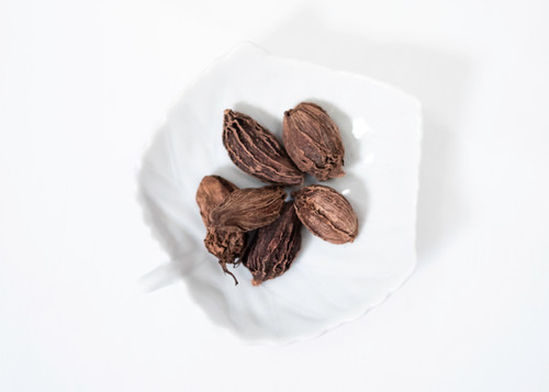 Cardamom Pods, Black, Whole | Chabom Tea & Spice