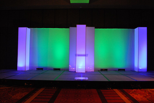 Pillar Set Design | Blue Nova Designs