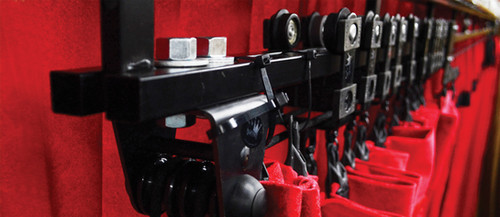 Portable Bi-Parting Traveler Track | Blue Nova Designs