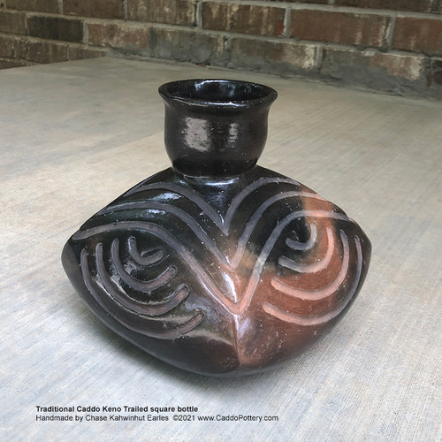 Traditional Caddo Keno Trailed Square Bottle | Caddo Pottery