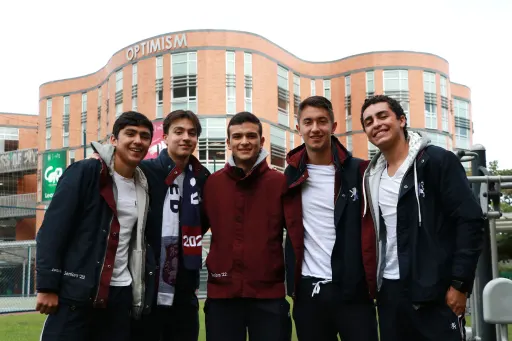 Niveles Académicos en el Colegio Rochester: Construyendo Trayectorias ...