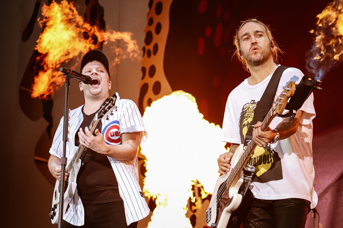 Fall Out Boy - Hella Mega Tour