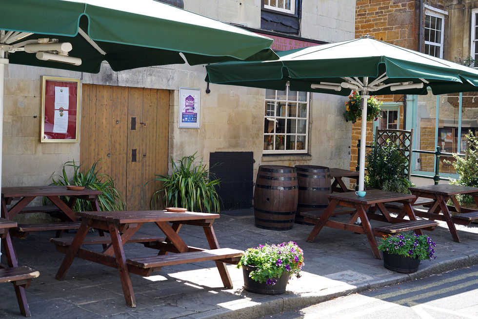 Gallery | The Vaults Pub Uppingham Rutland