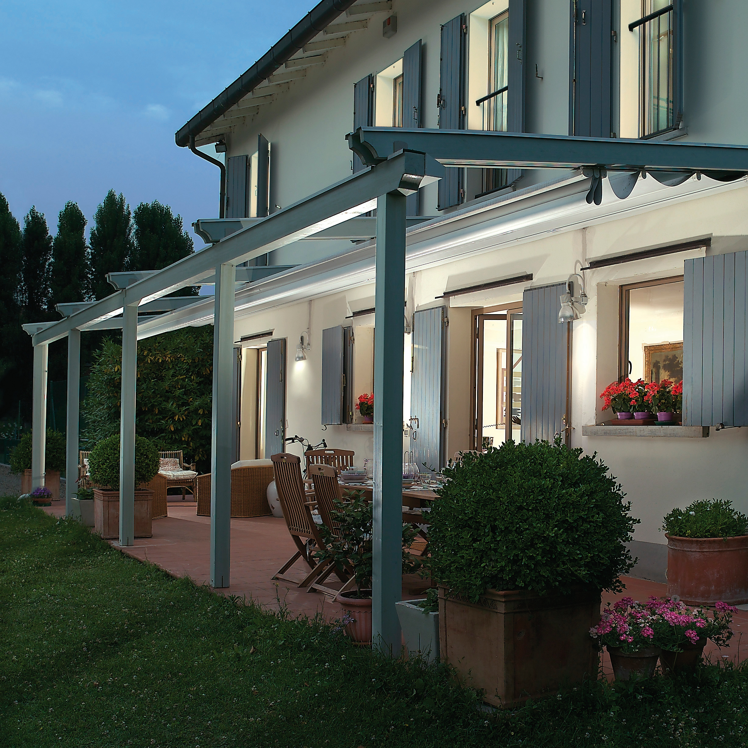 Select Sunrooms | Retractable Roofs