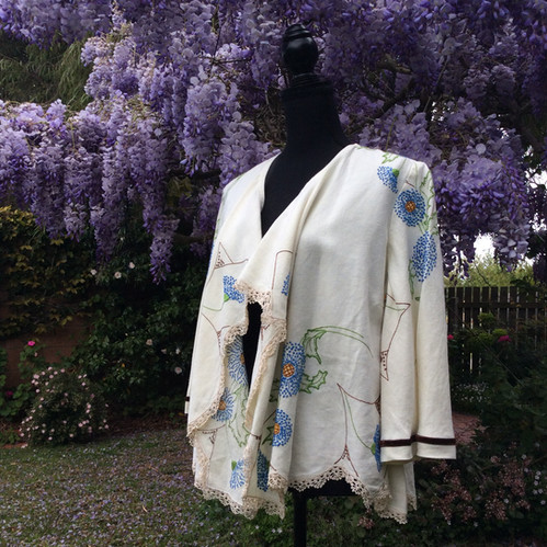 Linen Waterfall Jacket Cornflowers | Plump Cushions