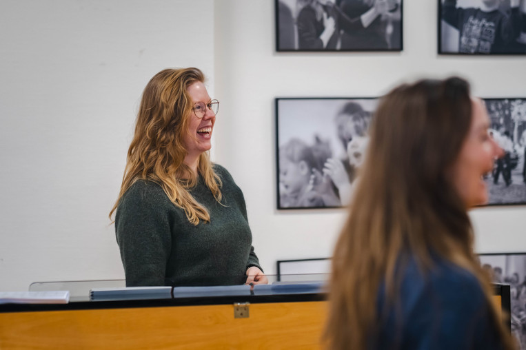 About | Sanger, komponist, korleder | Signe Rasmussen