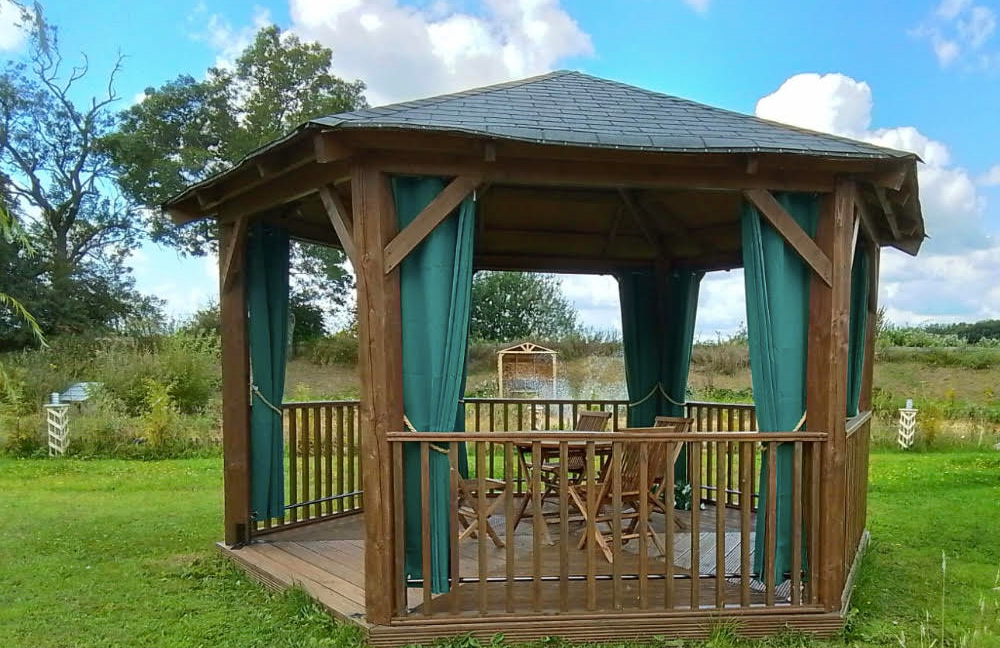 EXTRA AREAS: | Piggles Retreat