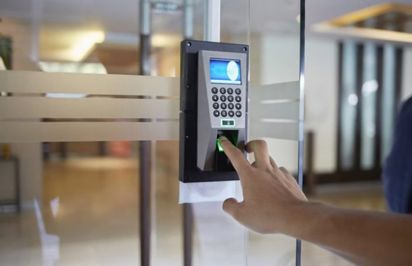 Access Control Systems: Trends & ROI in 2026