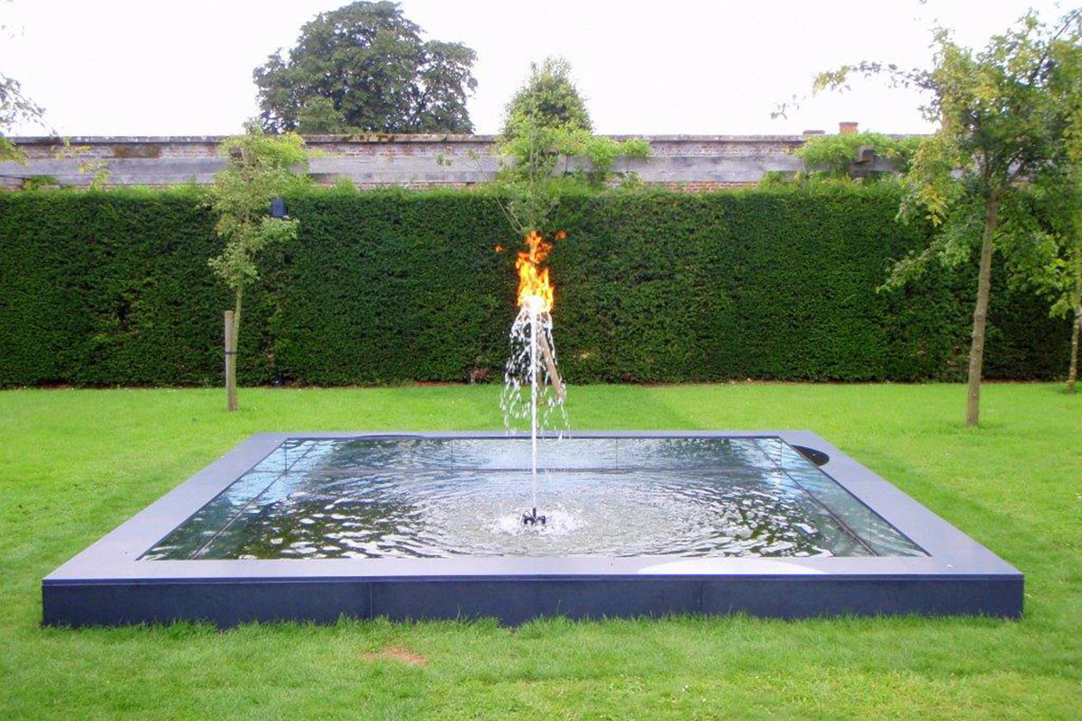 Jeppe Hein 'Waterflame' | See & Do (Title)