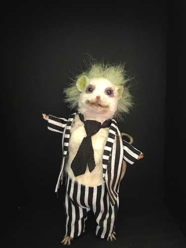 Beetlejuice - Shadow Box Taxidermy Mouse - Tim Burton - It's Showtime ...
