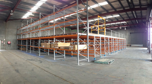 Mezzanine Floor over Pallet Racking with Swing Over Pallet Gate | NQ ...