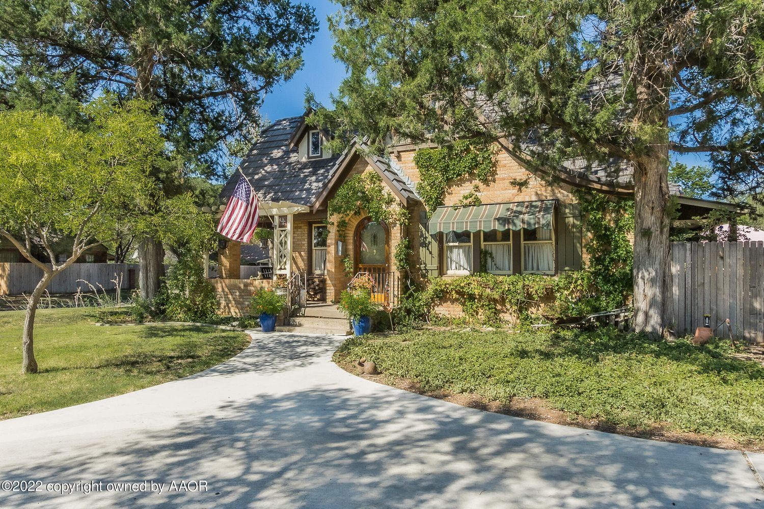 Oliver-Eakle Residence