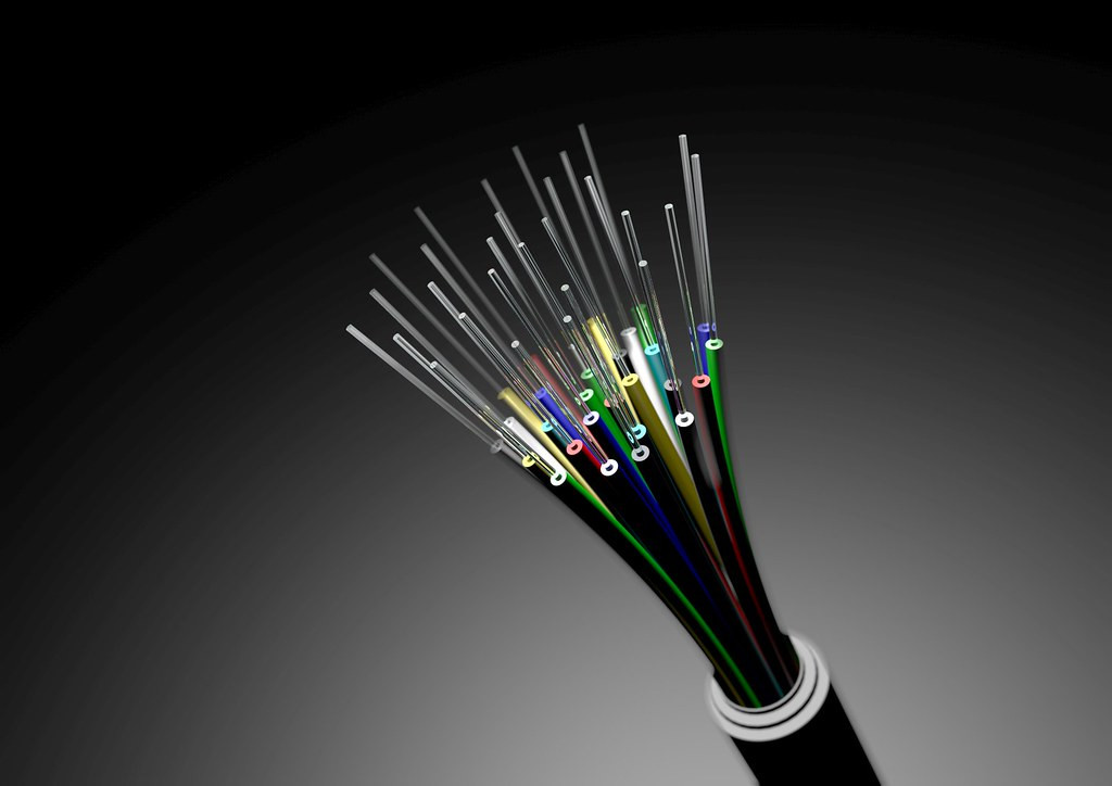 Fiber Optic vs Cable Internet for Business: Essential Differences Explained