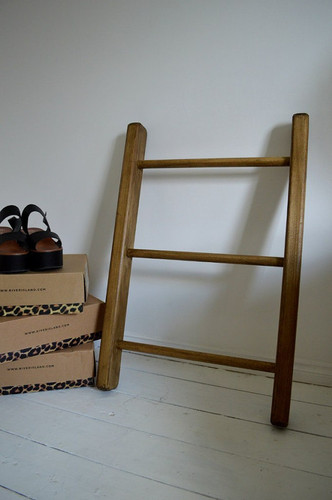 Small Decorative 3 rung Ladder | mysite