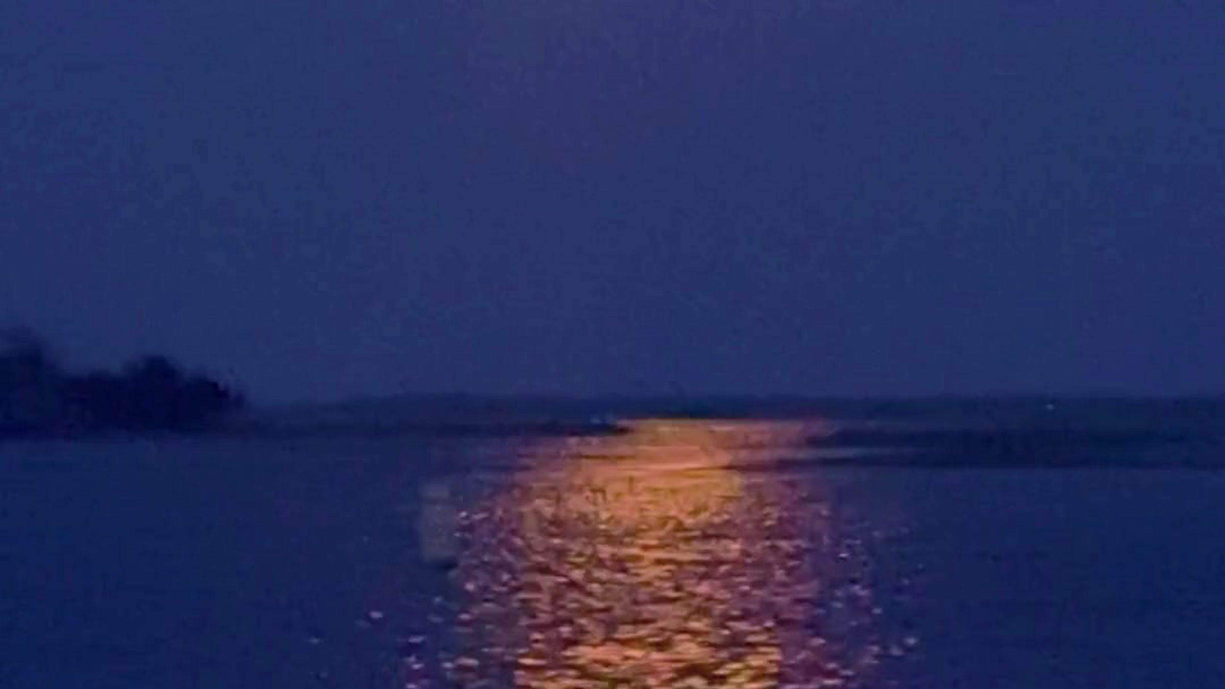 Moonlight Cruise | Lookout Cruises