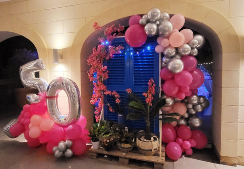 Mamma Mia Themed Party Set Up Balloon Arch / Garland | BemaniaPartySupplies