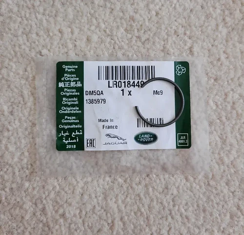 FREELANDER 2 INNER REAR DRIVERSHAFT CIRCLIP LR018449 | British Spares