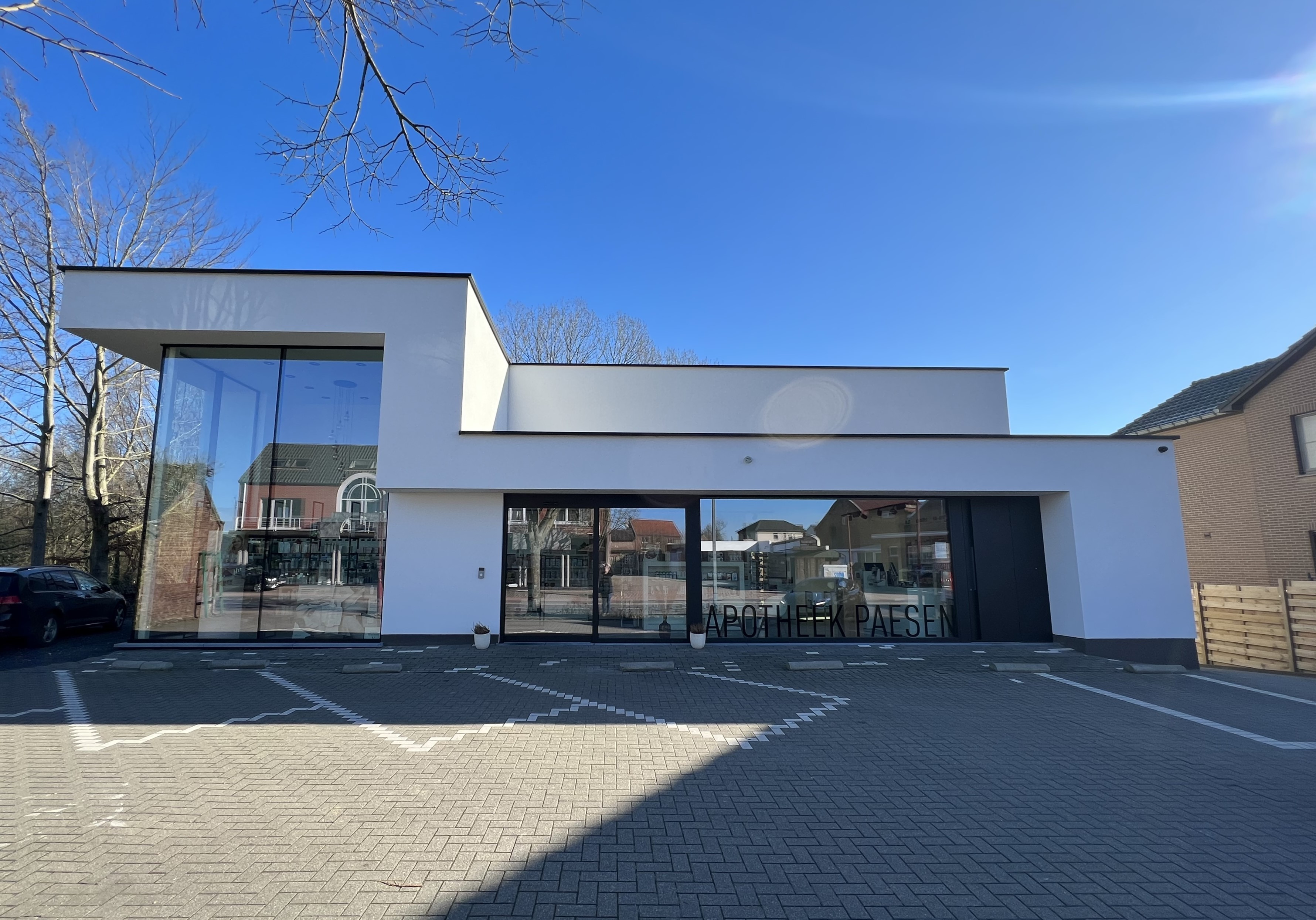 Verbouwing apotheek met woning I Maaseik