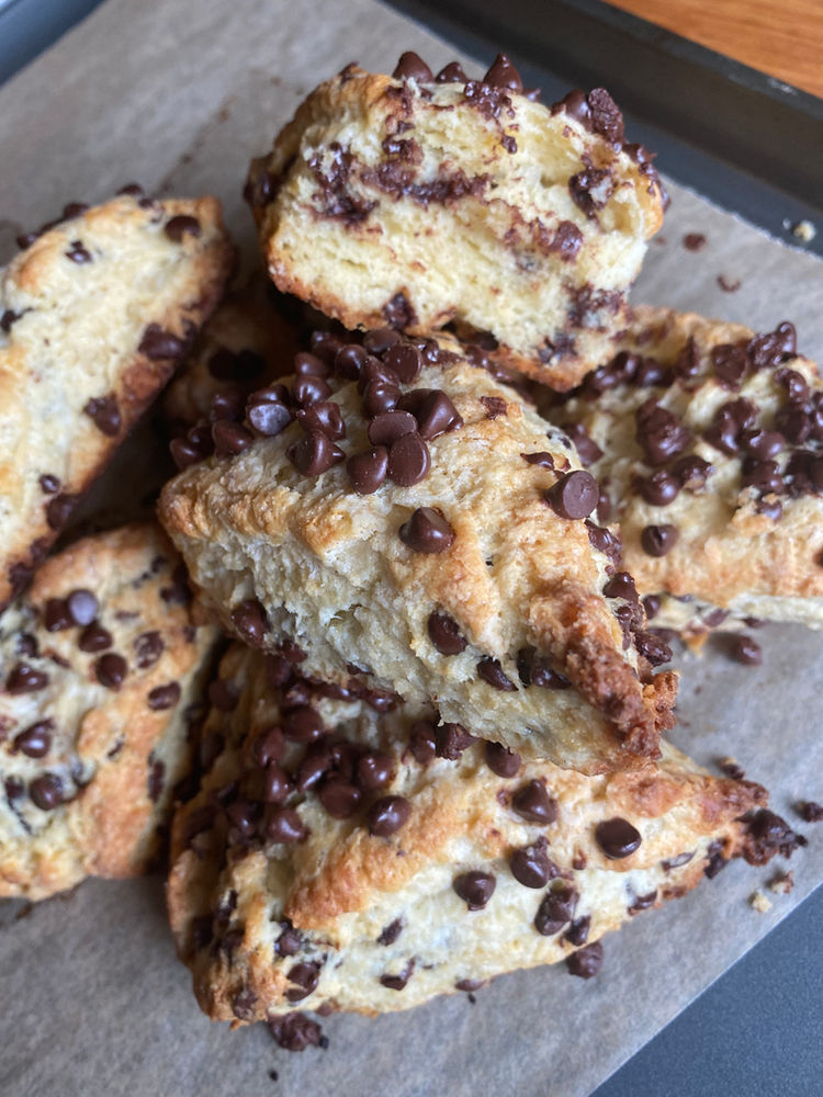 Chocolate chip scones