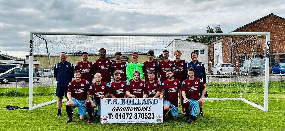 1st team's new home kit has arrived ⚽👏