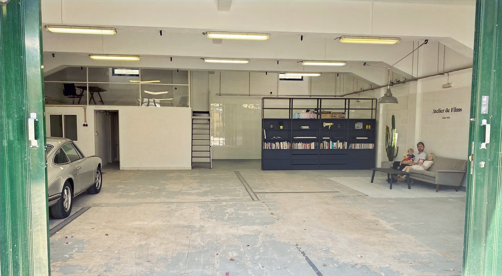 NISSAN | Tomas Mankovsky