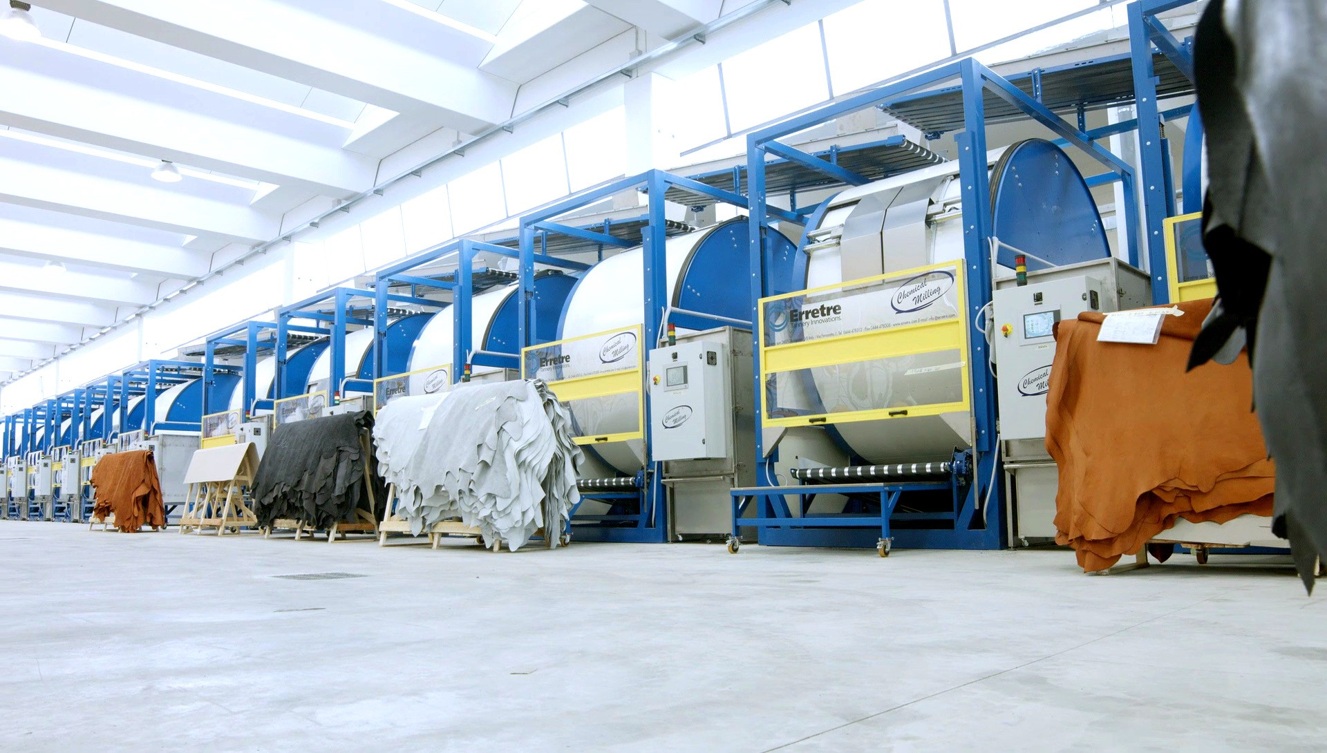 Erretre - Tannery Machinery for Leather Finishing