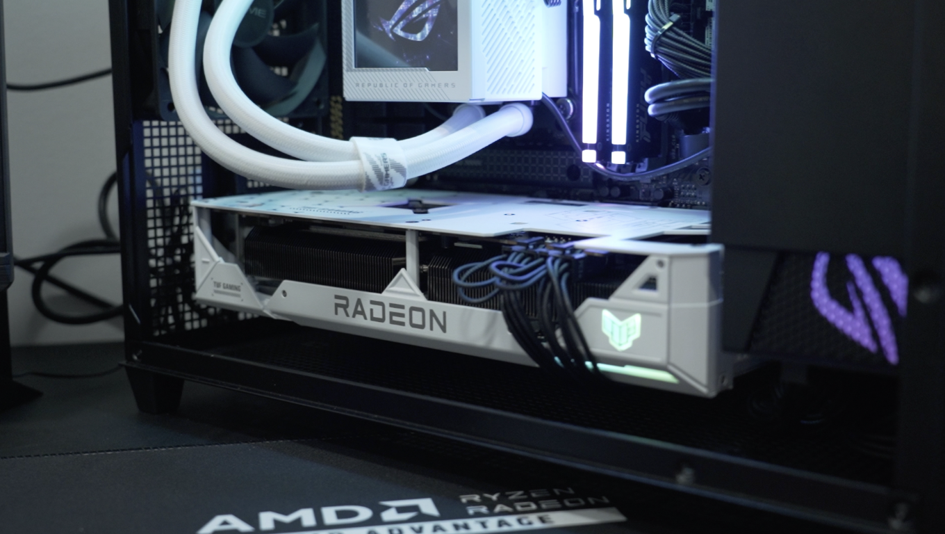 TUF Gaming Radeon™ RX 7800 XT White OC Edition: Where Power Meets Style