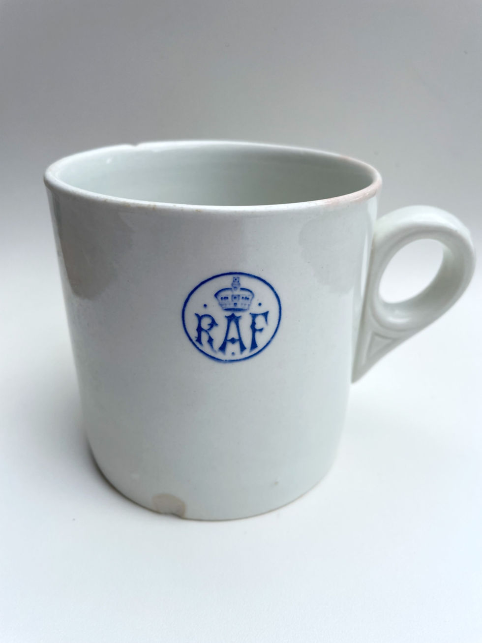 WW2 RAF Issue Tea Mug | Patina Theory