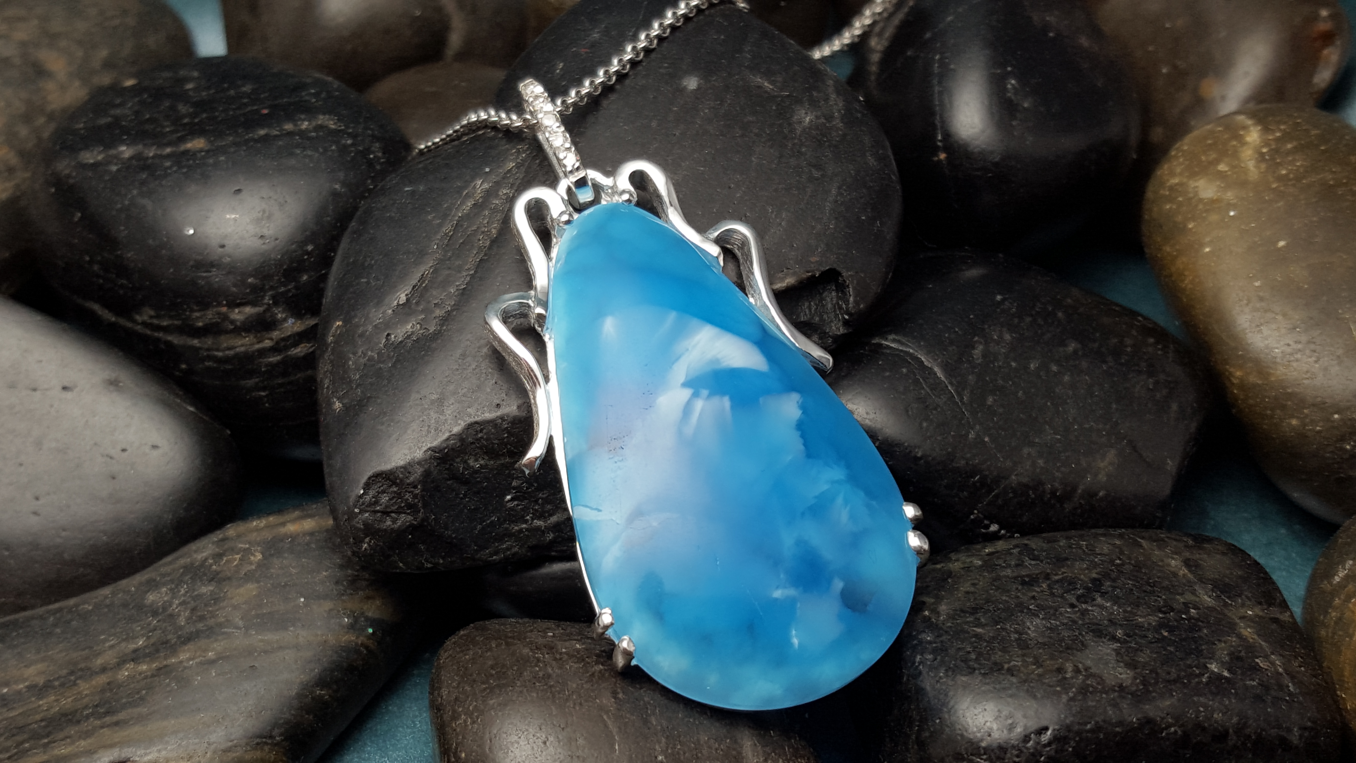 Custom Showcase | Jewelry Set in Stone | Chelsea Michigan | Custom ...