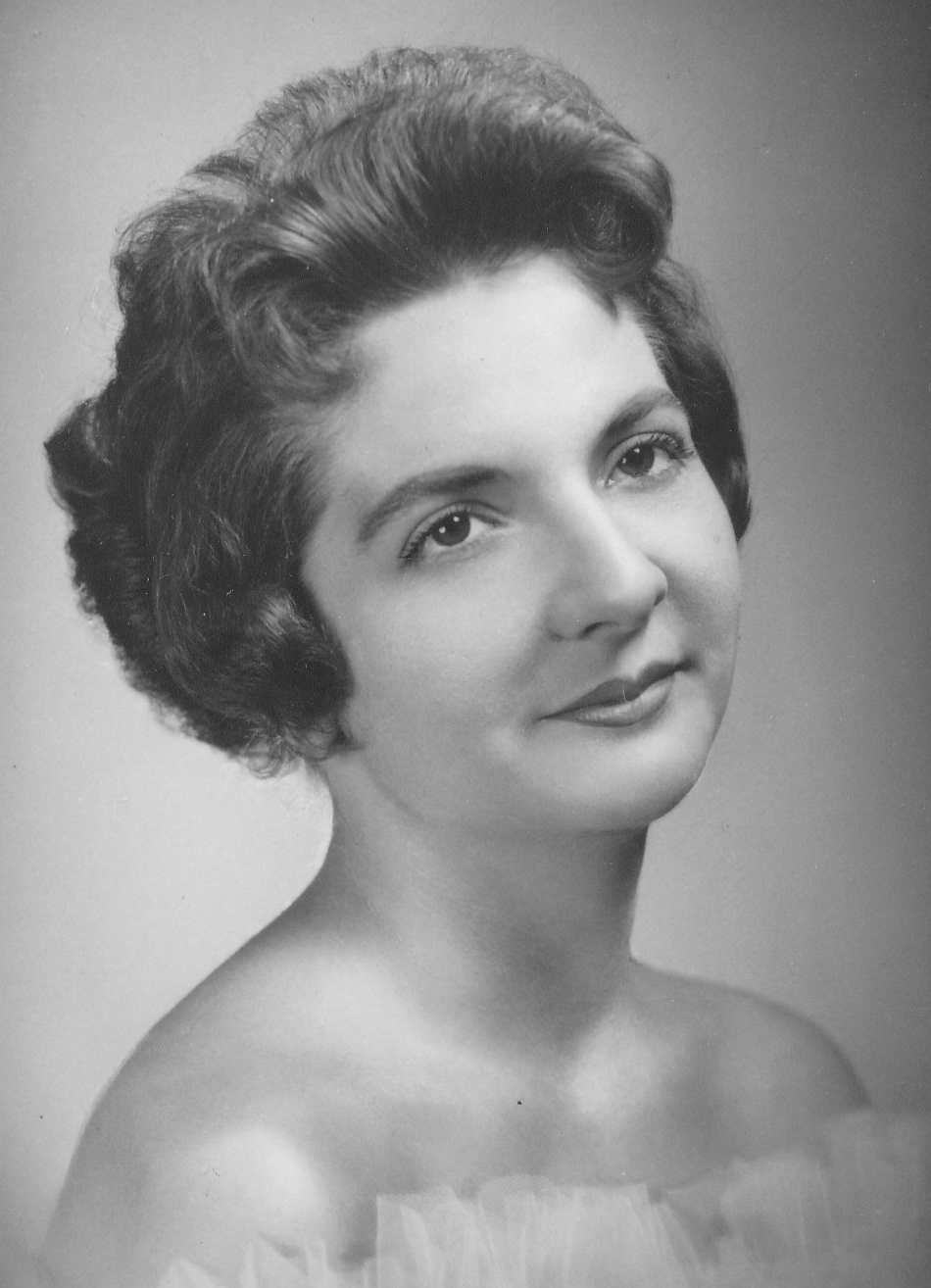 Maids of Athena | Becky Angelos Demeris Scholarship